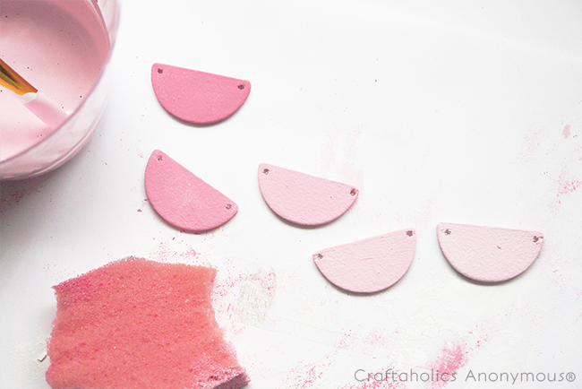 DIY Scallop Necklace Tutorial | Craftaholics Anonymous | Bloglovin’